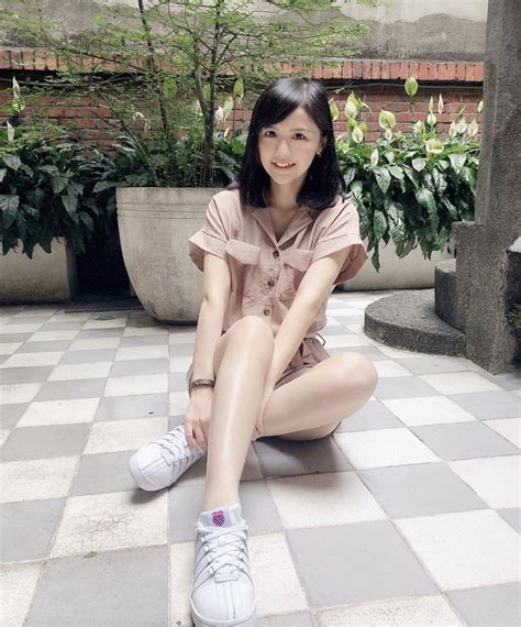 只是不夠愛而已！見初戀放現任合照「許瑜」傻眼：當初他說沒有發合照的習慣