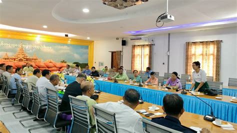 ပဲခူးခရိုင်အထွေထွေအုပ်ချုပ်ရေးဦးစီးဌာနရုံး အစည်းအဝေးခန်းမ၌ ခရိုင်အဆင့်ဌာနဆိုင်ရာများ၏ လုပ်ငန်းည