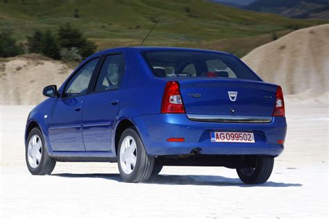 Ukusacarmodel 2012 Dacia Logan