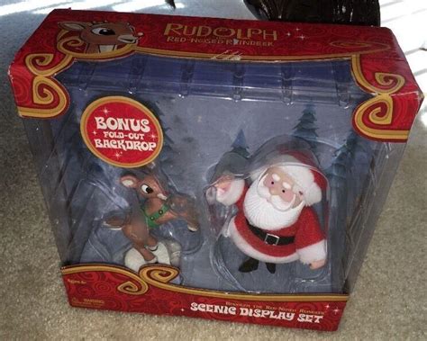 Rudolph The Red Nosed Reindeer Santa And Rudolph Cave Scenic Display Set