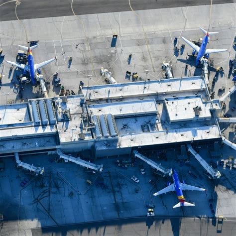 Us Flight Delays Worsen As Shutdown Drags Into Fourth Week