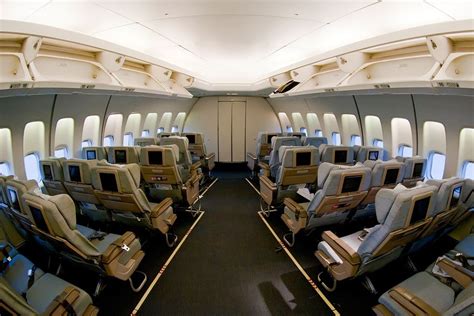 21 Nett Foto Boeing 747 8 Upper Deck Photos And Info Boeing