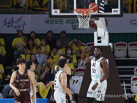 문성곤 3점슛 5개…프로농구 Kt 4강 Po 2차전서 Lg 제압