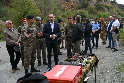 ВИДЕО Алпинистичка вежба на Баталјонот за специјални сили на АРМ и Единицата за брзо