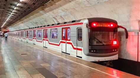 Еж 3 Ем508т ტიპის მოდერნიზებული მეტროს ვაგონები თბილისის მეტროპოლიტენში Youtube