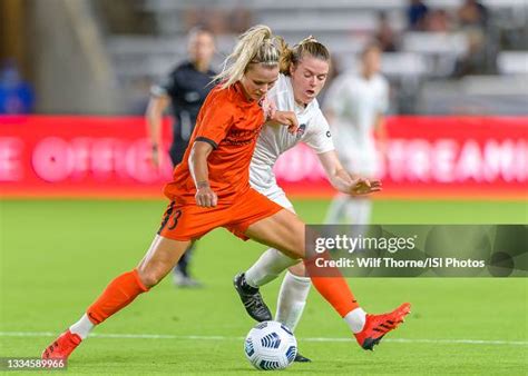 Rachel Daly Of The Houston Dash And Anna Heilferty Of The Washington Nachrichtenfoto Getty