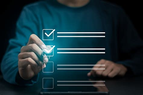 비즈니스 프로젝트 승인 개념 펜을 사용하여 올바른 확인란을 표시하는 사업가 감시에 대한 스톡 사진 및 기타 이미지 감시 개념 개념 기호 Istock