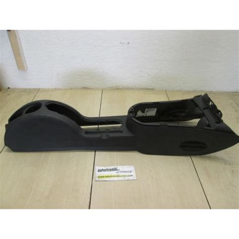 Plastika Med Sedezi Brez Naslonjala Rok Oem N 9637999577 Original Rez