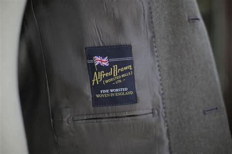 클래씨엠 클래씨엠은 각 업계의 전문가를 찾으시는 분들의 입소문으로 자리를 잡고 있는 테일러샵