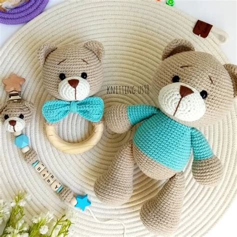 خرید و قیمت سِت سیسمونی خرس تُپُلی بافته شده با کاموای تُرکعروسک، جغجغه و بند پستونک ترب