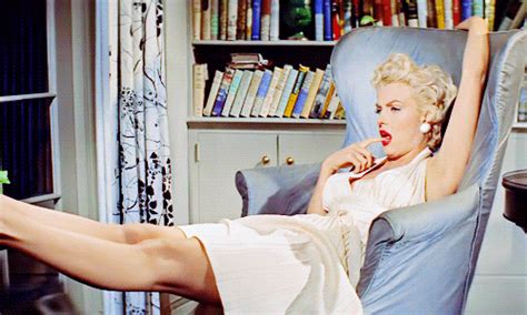 Red Lips S Find And Share On Giphy
