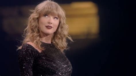 Taylor Swift Reputation Tour Wallpapers Top Free Taylor Swift