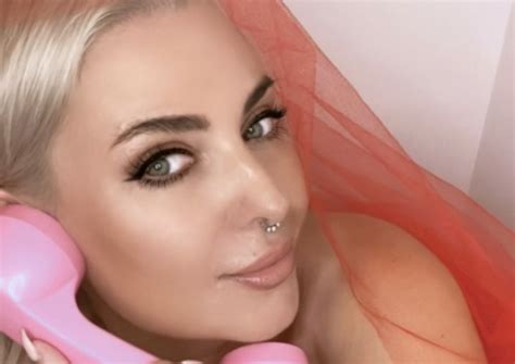 Chelle Drops New Single “aint Lovin You” Plastic Magazine