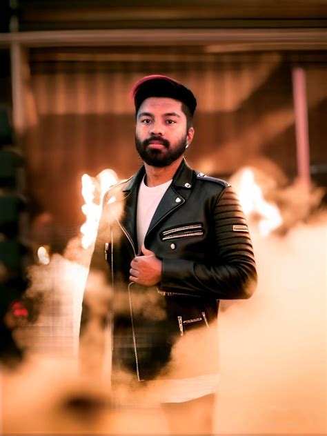 santanu das medium
