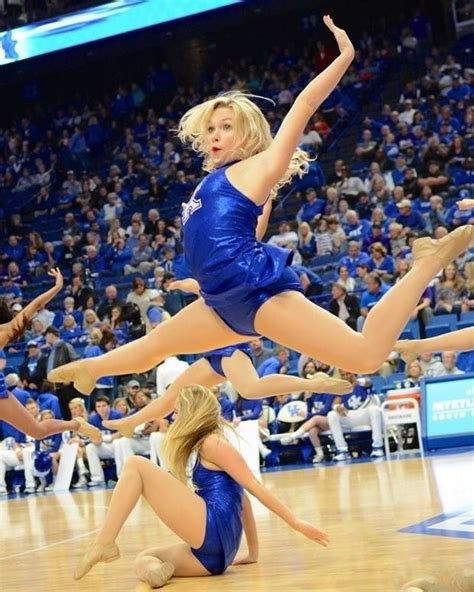 Duke Cheerleaders Kentucky Gymnastics Uk Dance Team Dallas Cheerleaders
