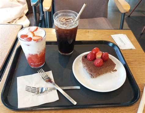 투썸플레이스 스트로베리 초콜릿 생크림 케이크 생딸기라떼 Feat 투썸 가격 꼭 먹는 조각 케이크 네이버 블로그