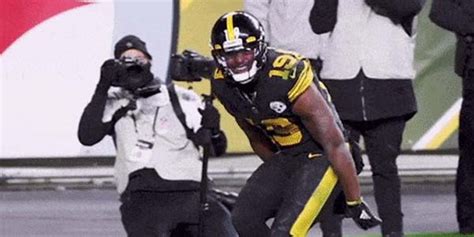 When I Fix A Bug The Senior Developer Couldnt Figure How To Solve The Coding Love