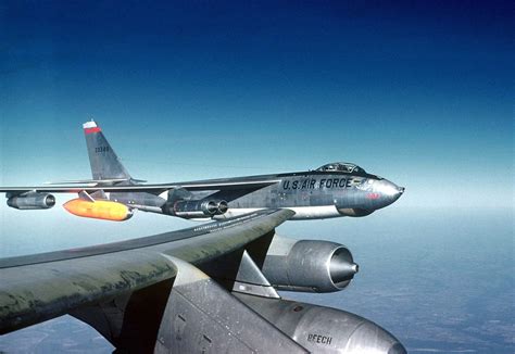 Usaf B 47 Stratojet B 47 Stratojet Specifications Martin B 57a