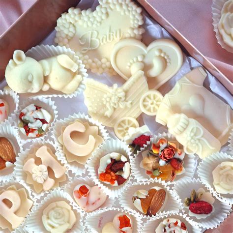 Подарък За Бебе Момче с Име Ръчни Шоколадови Бонбони Mamaibebe