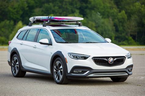 Buick Regal Tourx Review Pricing Photos And Specs