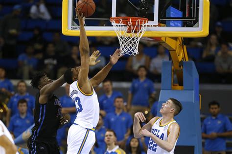Ucla Cruises Over Uc Santa Barbara 102 62 Los Angeles Times