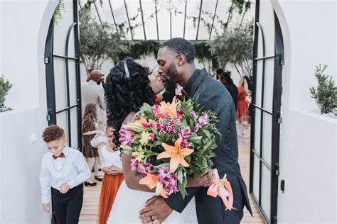 Michele Mccoys Recognition As A Top Wedding Photographer By Zola