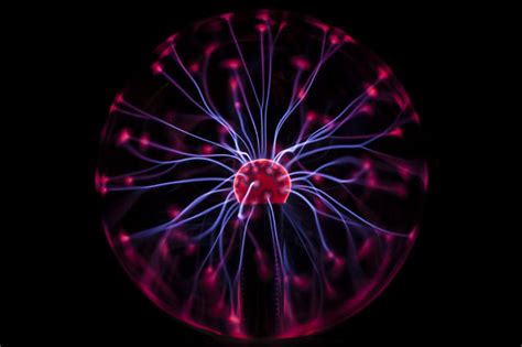 O que é plasma? | Aplicações na Física e no cotidiano