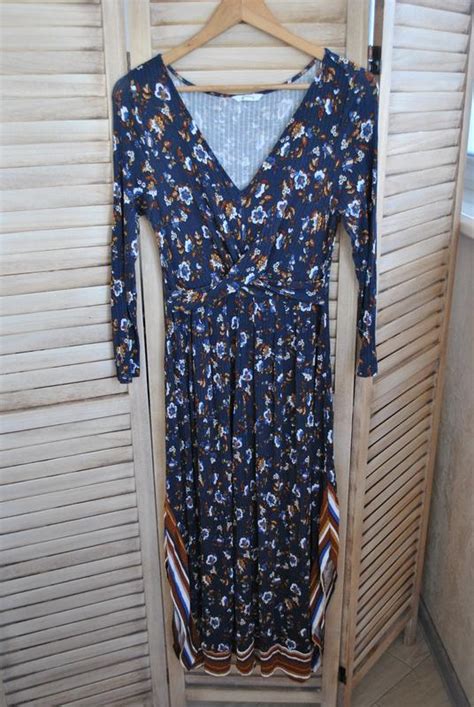 Сукня максі в квітковий принт з розрізами по боках Springfield — ціна 879 грн у каталозі Довгі