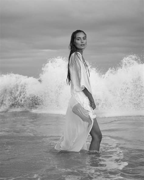 Sunita Caftan Beach Photoshoot Beach Photography Poses Models