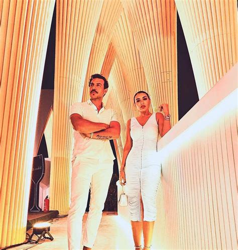 بالصور زوجة باسل خياط تخطف الأنظار بجمالها وأناقتها في دبي Laha