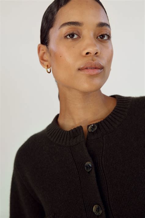 Zozo Cardigan Chocolate Almada Label