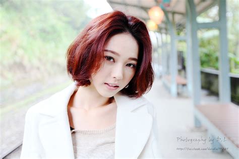 Adult Models Bangs Beauty Front View Young Adult Focus On