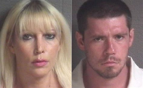 Una Madre Y Su Hijo Casado Son Arrestados Por Incesto