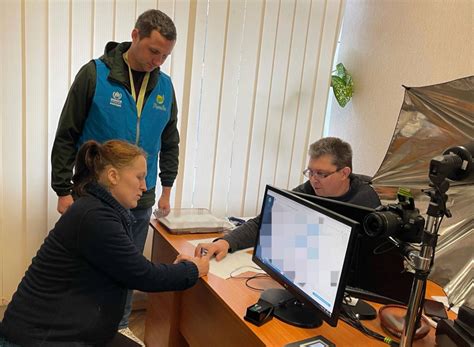 На Хмельниччині міграційники продовжують документувати ВПО Державна міграційна служба України