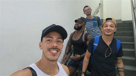 SEX IN THE BUS TERMINAL BATHROOM Photo BabeFriendTV Com