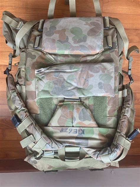 Army Backpack Australian Army Mens Fashion Bags Backpacks On Carousell