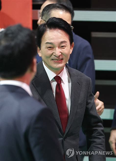 합동연설회 입장하는 원희룡 후보 연합뉴스