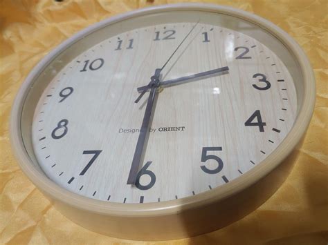 무음 오리엔트 벽시계 헬로마켓