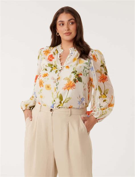 Tilly Curve Long Sleeve Blouse In White Floral Size 16 To 22 Women