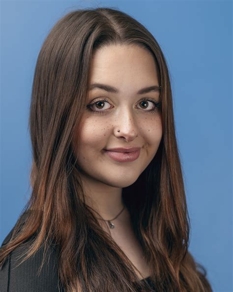The Importance Of The Background In Your Headshots