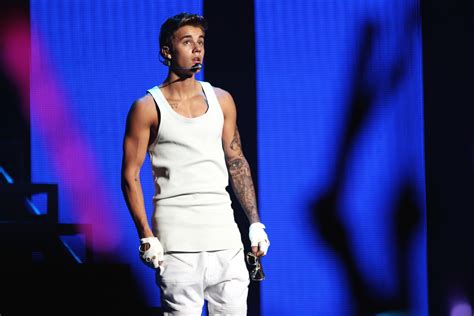 Justin Bieber Filmed In Bed By Brazilian Woman Rolling Stone