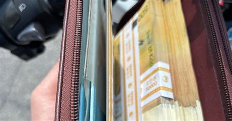 현금 600만원 든 지갑주인이 바닥에주인 찾아준 배달 기사