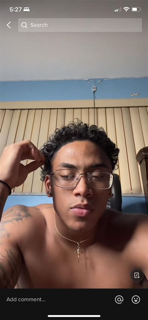 Can Anyone Identify These Glasses Rfindfashion