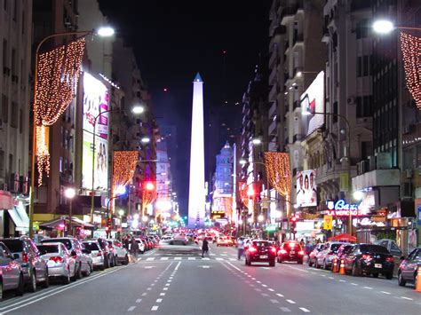 무료 이미지 보행자 도로 교통 거리 밤 시티 군중 도시 풍경 도심 조명 하부 구조 중심지 인간 정착 대도시 지역 4608x3456