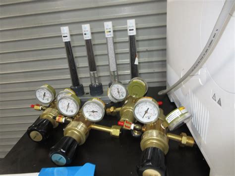 Agilent Gc 8860 Series G2790a Gas Chromatograph Quadrupole Mass Spectrometer With 7650a