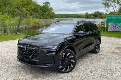 2025 Lincoln Nautilus Hybrid Review Pricing And Pictures Us News