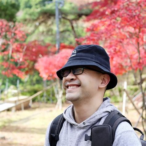 Bee Râu raubee Threads Say more