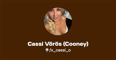 Cassi Vörös Cooney Instagram Facebook Tiktok Linktree