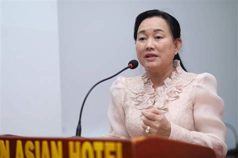 លោកជំទាវ ប៉ាង ដានី អភិបាលរងខេត្តកំពង់ចាម បានអញ្ជើញចូលរួមពិធីបិទ សិក្ខាថ្នាក់ខេត្ត