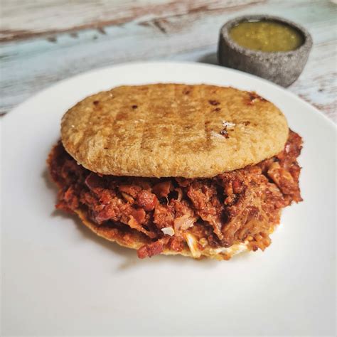 Gorditas De Chicharron